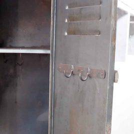 Vintage Spind - industrieller Spind von worksberlin.com - Industriemöbel